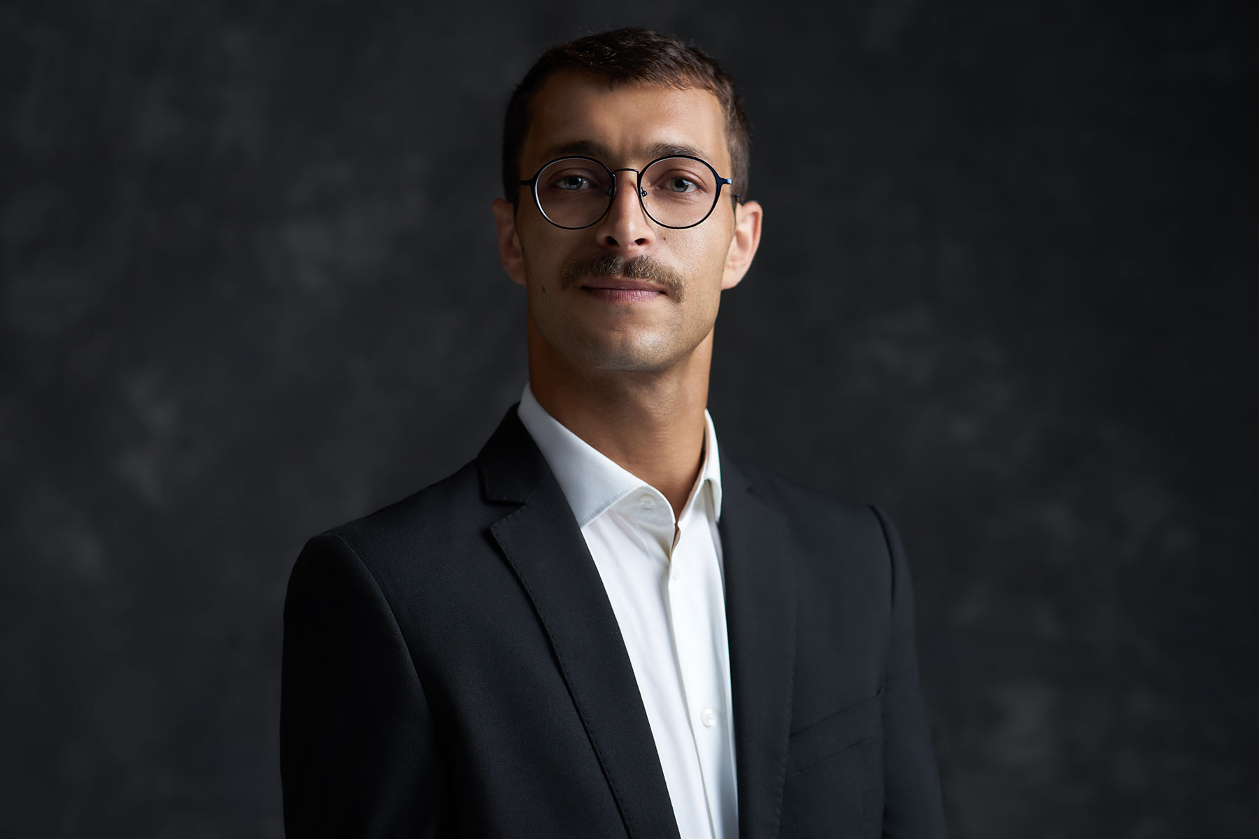 Business Portrait Photography with Mohamed Dhafer Faleh | Ed Mehravaran ...